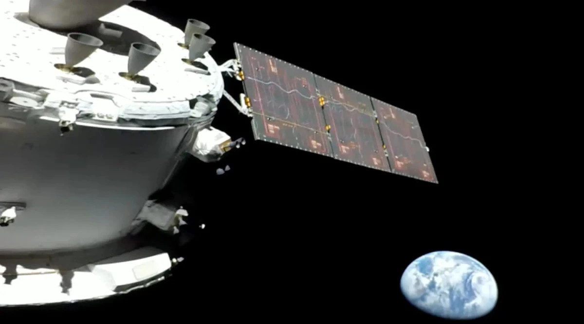NASA spacecraft finishes its close encounter with the Moon | Technology ...