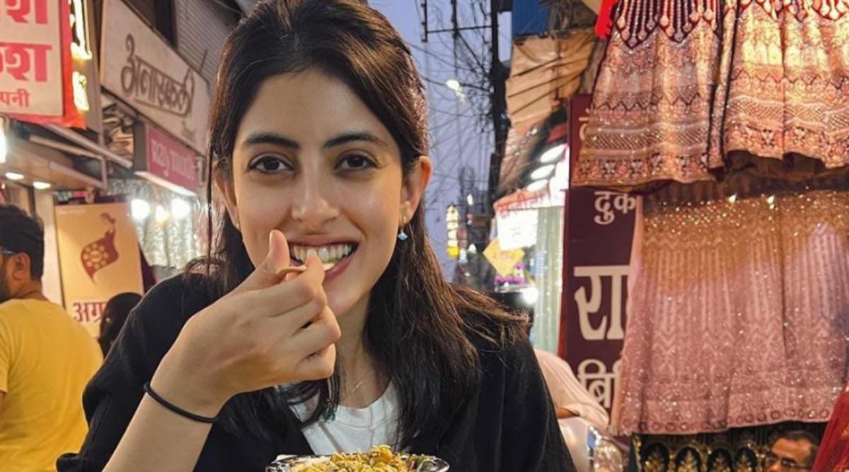Navya Nanda enjoys street food in Bhopal, mom Shweta Nanda reacts ...