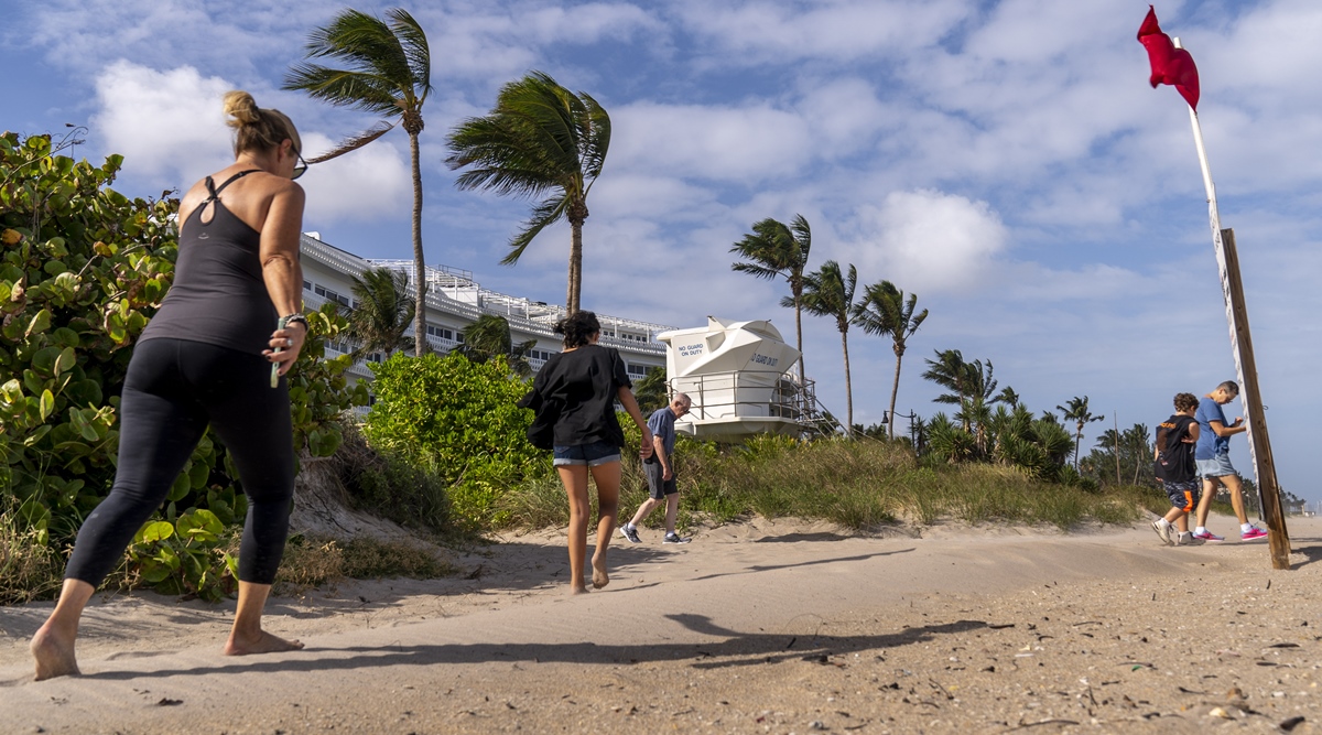 Tropical Storm Nicole to become a hurricane as it churns toward Florida ...