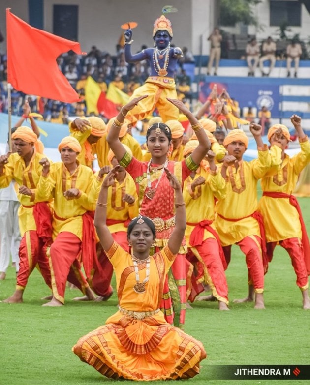 67th Kannada Rajyotsava celebrations: Rajinikanth, Jr NTR in attendance ...