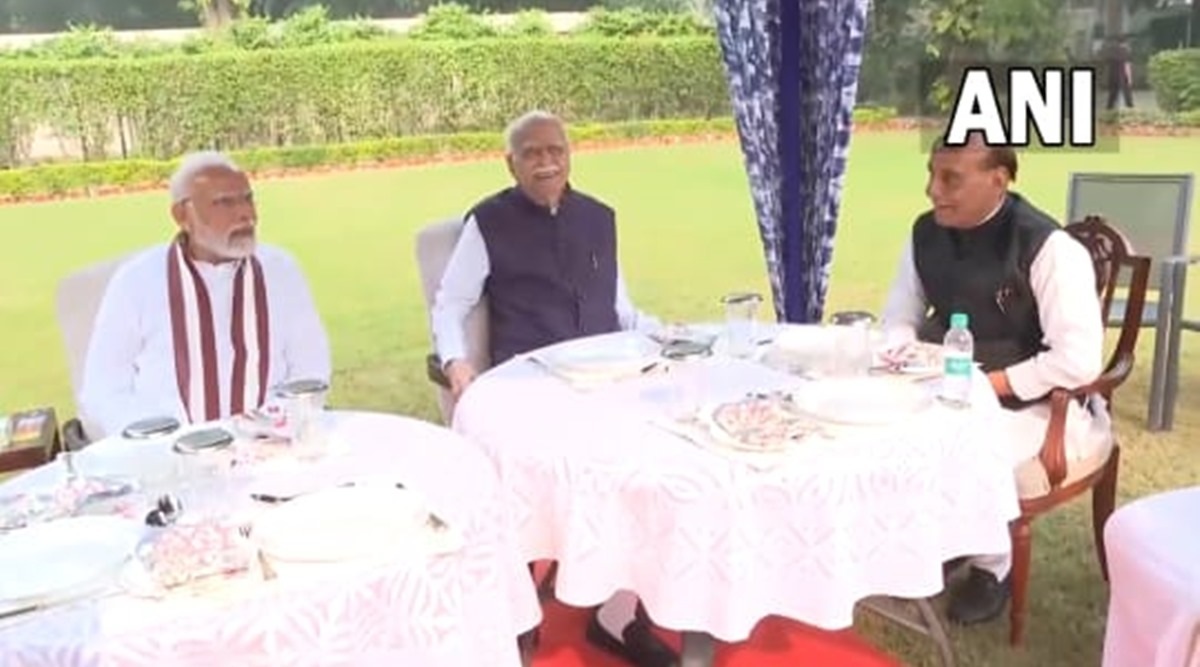 Watch | PM Modi visits BJP veteran L K Advani on his 95th birthday ...