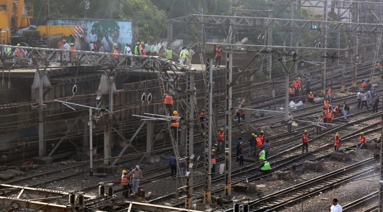 Mumbai News Highlights: Carnac Bridge dismantling finishes before time ...