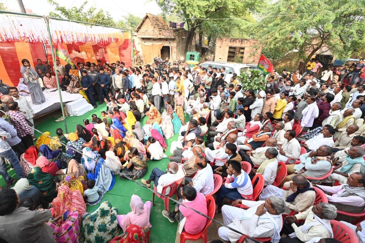 In the name of the father-in-law and his spirit, Dimple Yadav on ...