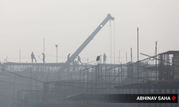 Delhi in grayscale: Air quality dips to severe category, capital chokes ...
