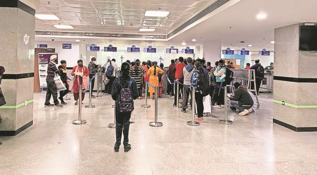 At AIIMS, system still down, patients’ lives thrown out of gear | Delhi ...