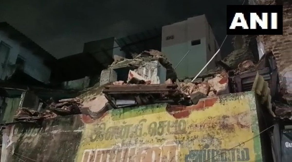 Two dead after building collapses on Mint street in Chennai | Chennai ...