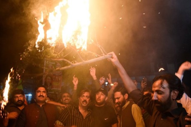 Imran Khan survives assasination bid during rally | World News News ...