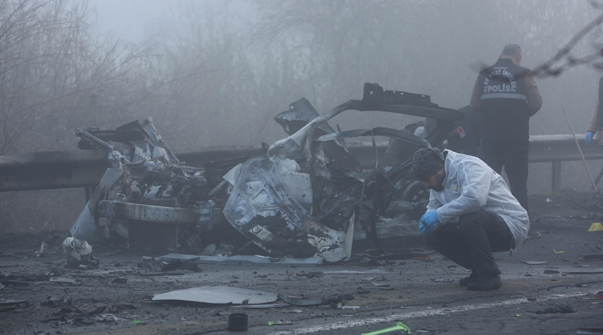 Bomb attack in Turkey targets police van, injuring 9 | World News - The ...