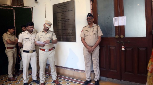 Day after scuffle between two Sena factions, BMC seals party offices in ...