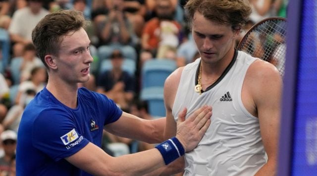 Jiri Lehecka upsets Alexander Zverev, Czechs lead Germany 2-0 at United ...