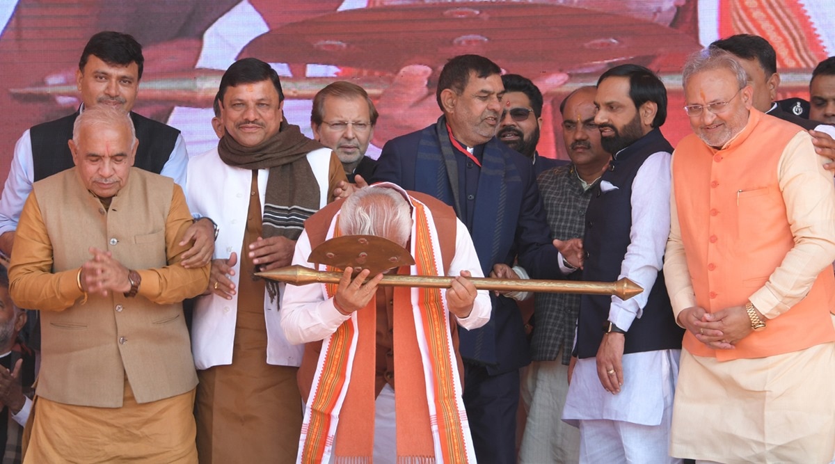 Decisions on CM not taken through FB, Twitter: Khattar on change of ...