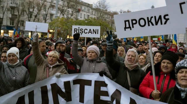 War next door brings energy crunch, and paid protests, to Moldova ...