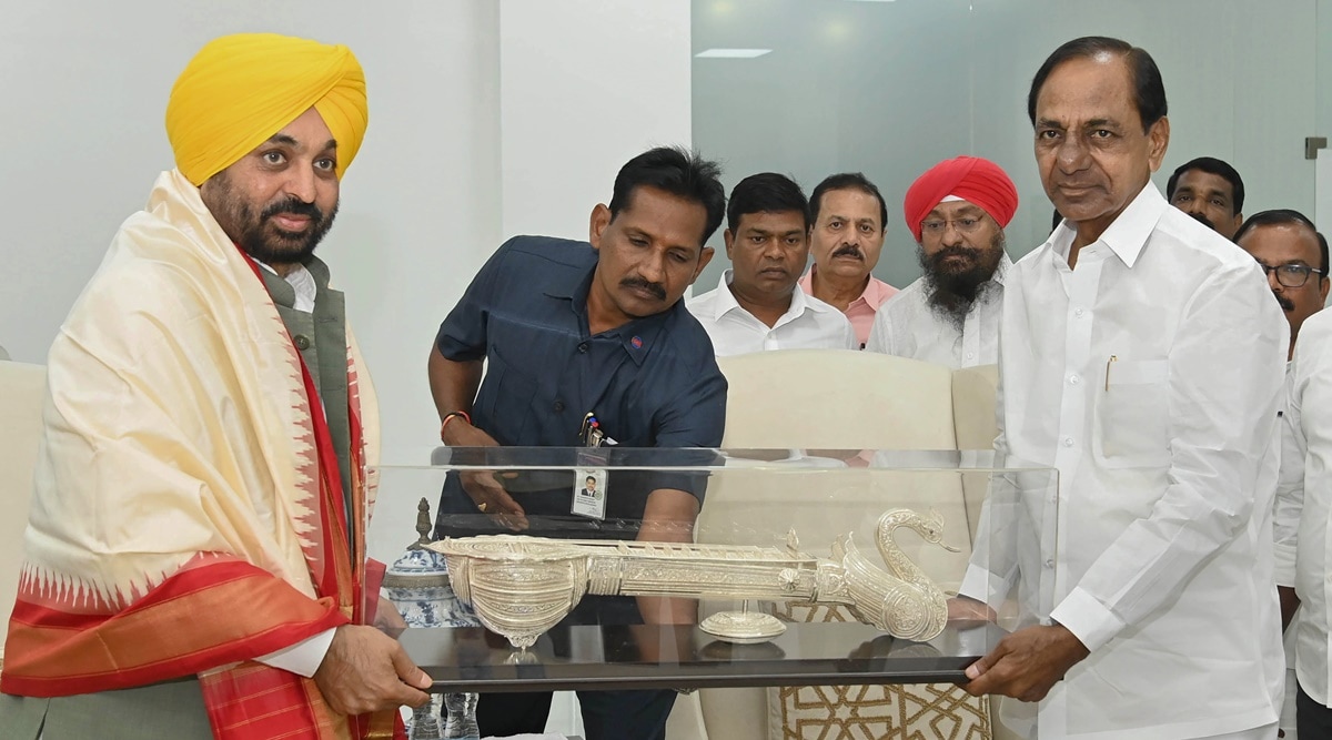 Mann call on KCR, discusses political situation in country | Cities ...