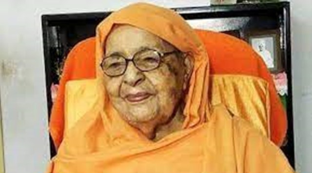 Sarada Math president Pravrajika Bhaktiprana dies | Kolkata News - The ...