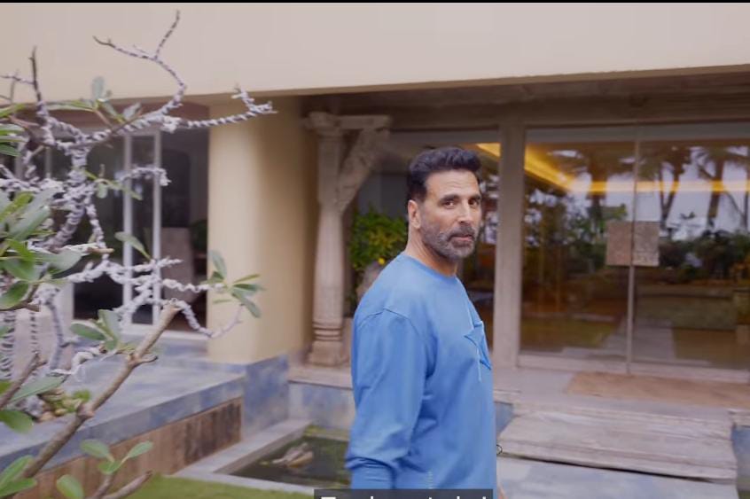 Akshay Kumar gives a rare glimpse inside his home, shows off his royal ...