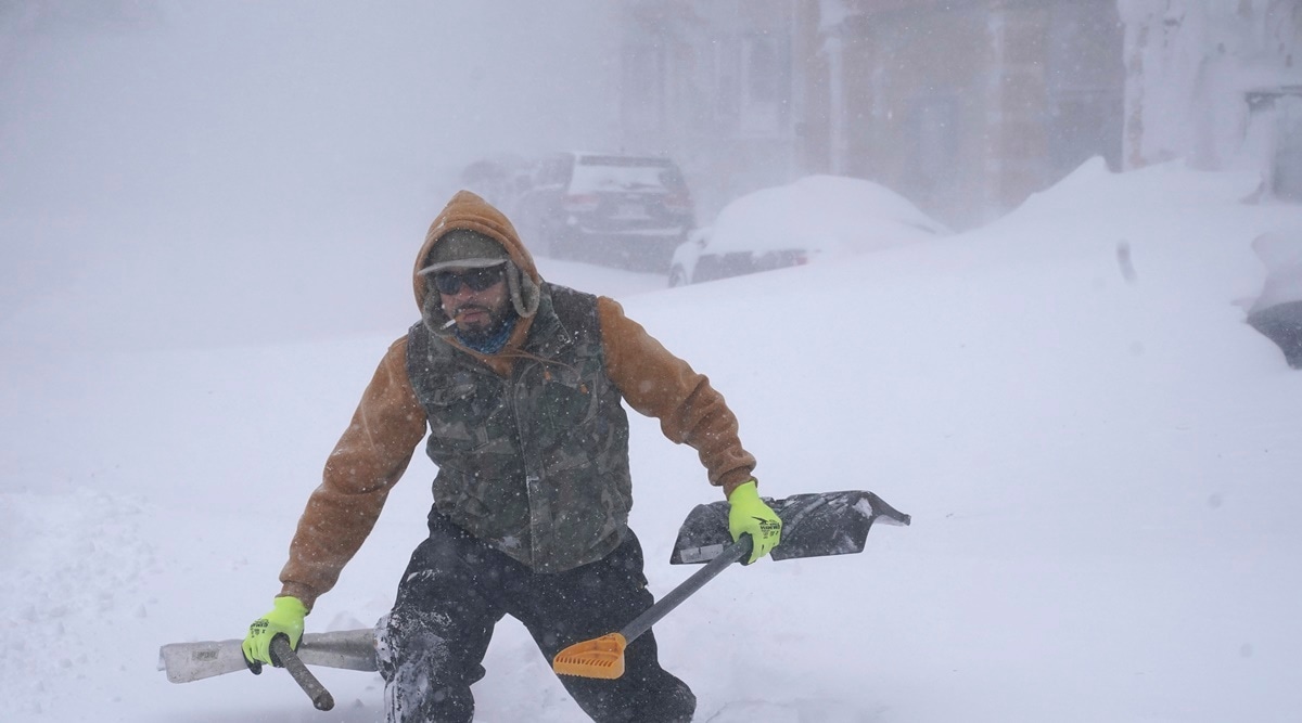 U.S. deep freeze leaves more than 700,000 without power, thousands of ...
