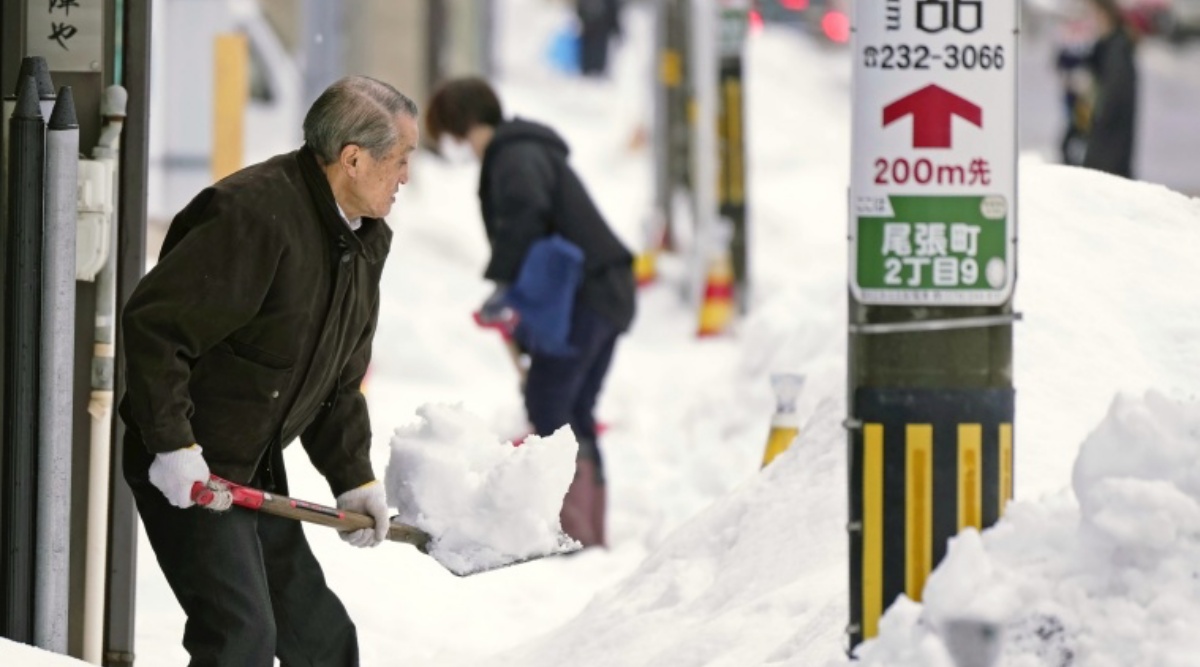 Heavy snowfall kills 17, injures more than 90 in Japan | World News ...