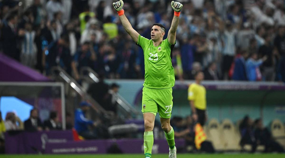 Why is Argentine goalkeeper Emiliano Martinez nicknamed Dibu ...