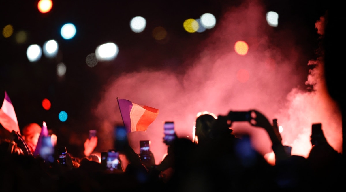 Thousands in Paris welcome France home after World Cup loss | World ...