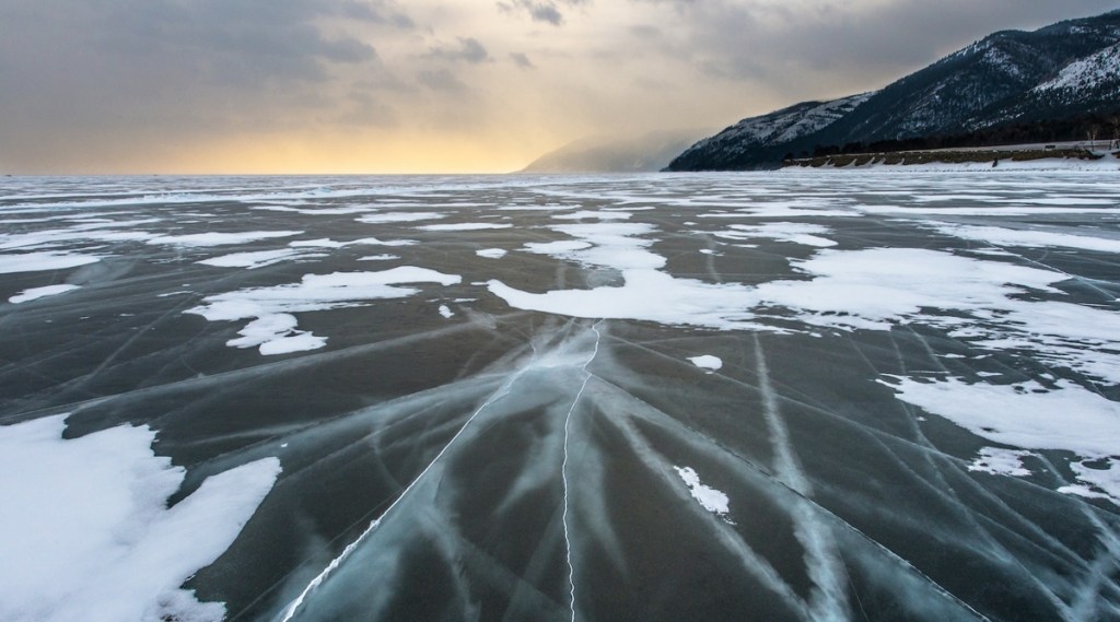 Three Indian Americans die after falling in frozen lake in Arizona, say ...