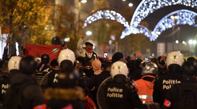 Watch: Morocco fans form human chain to prevent riots after win over ...