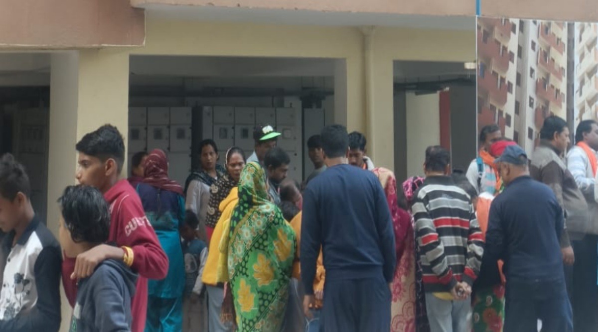 Slum dwellers visit new EWS flats in Kalkaji: Dream of a ‘pucca house ...