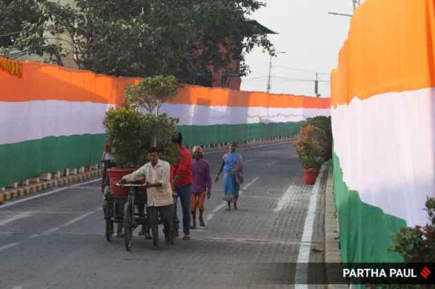 Howrah Station decked up ahead of PM’s visit to flag off Bengal’s first ...