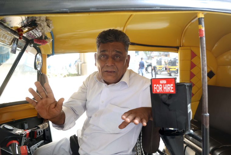 Auto drivers, cabbies rue loss of income as commuters cheer new Metro ...