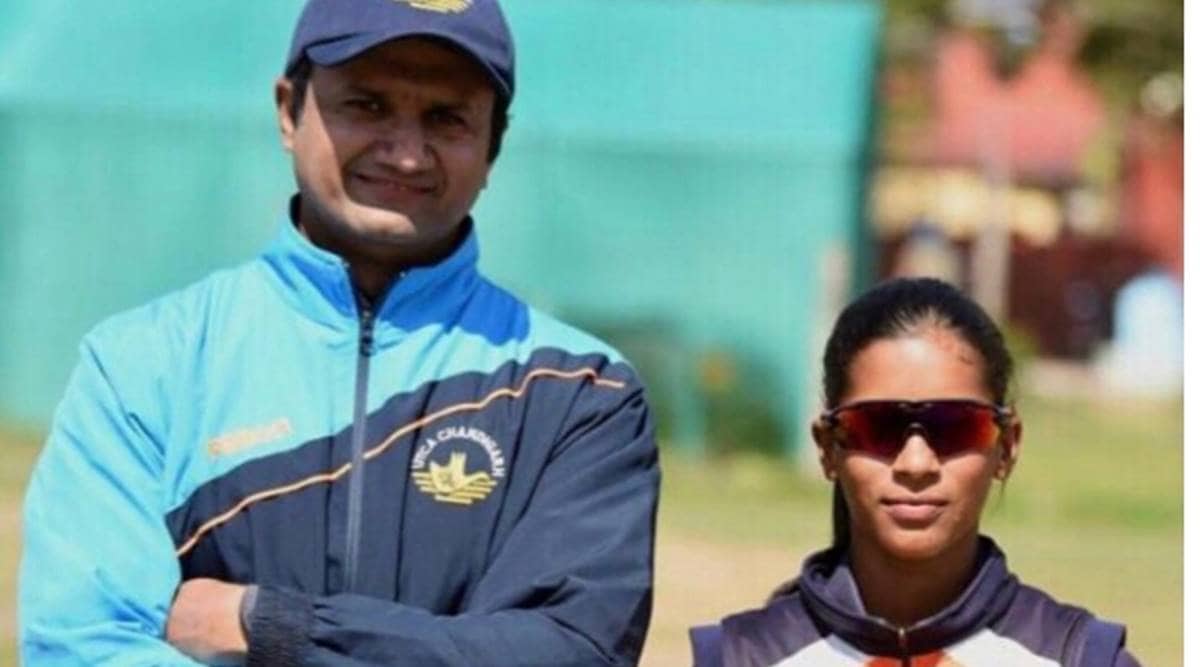 Amanjot Kaur story: Carpenter father hand-crafted her first bat, now ...