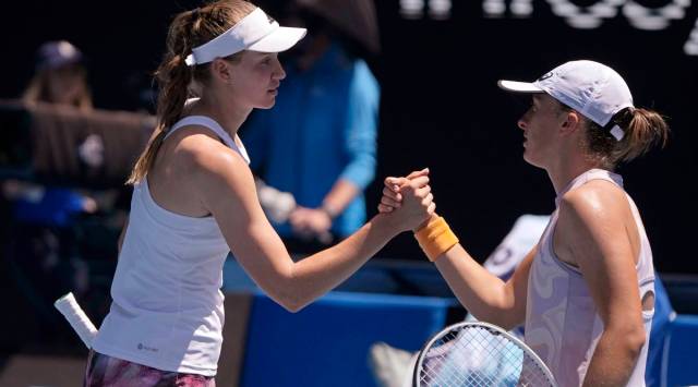 Australian Open 2023: Rybakina beats No. 1 Swiatek to reach ...