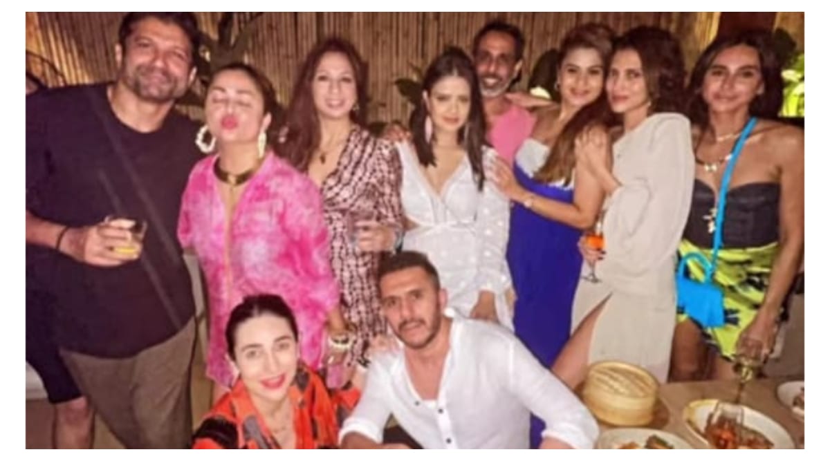 Karisma Kapoor, Rhea Chakraborty share inside picture from Farhan ...