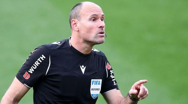 16 yellow cards, two reds: Mateu Lahoz, who showed 18 cards during the ...