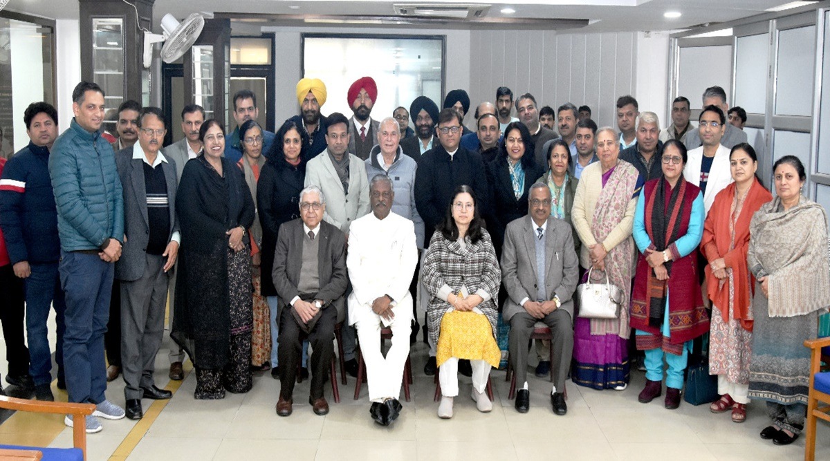 27 senate, 2 syndicate members attend lunch in honour of new PU V-C ...