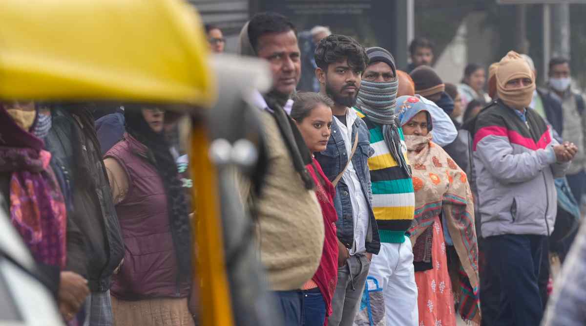 Intense cold wave grips Delhi as mercury drops to record low | India ...