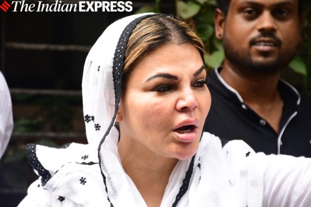 Rakhi Sawant Breaks Down At Her Mothers Funeral Adil Khan Rashami