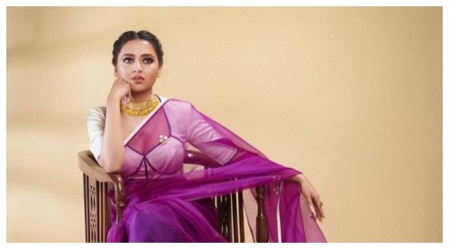 Tejasswi Prakash Reveals She Used To Cheat In Exams Says She Paid Rs 20000 For A Question