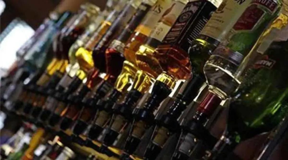 1,912 bottles of IMFL seized, 2 held | Ahmedabad News - The Indian Express