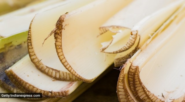 Street food vendor makes banana stem ‘bhel’; but should you have the ...