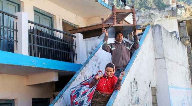 Joshimath subsidence: Uttarakhand authorities looking for land to ...