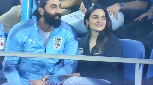 Alia Bhatt joins Ranbir Kapoor as they cheer for his football team ...