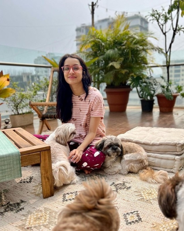 Deepika Padukone, Priyanka Chopra, Shraddha Kapoor: 8 celebrity photos you should not miss today ...