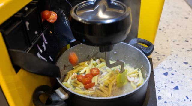Croatian restaurant offers one pot menu cooked by robotic chef | Food ...