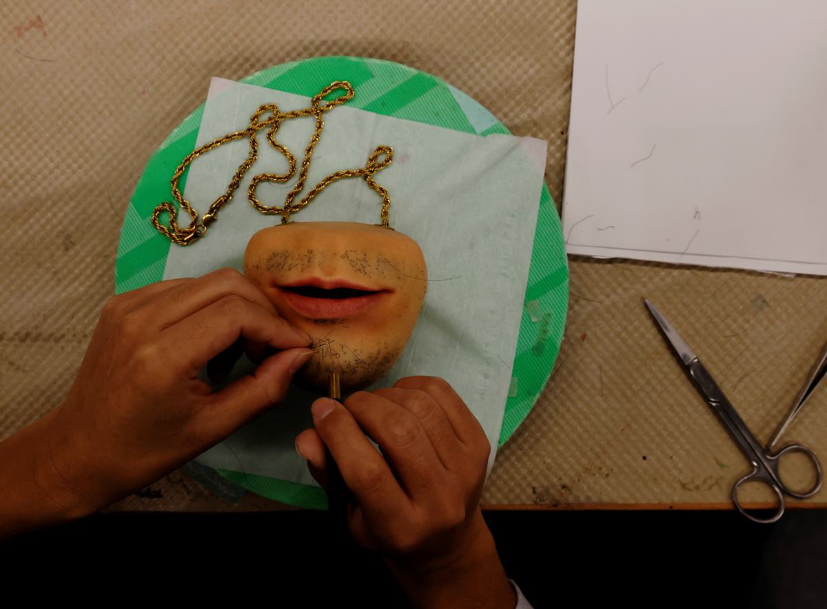 Japanese artist turns heads with freaky flesh-like accessories ...