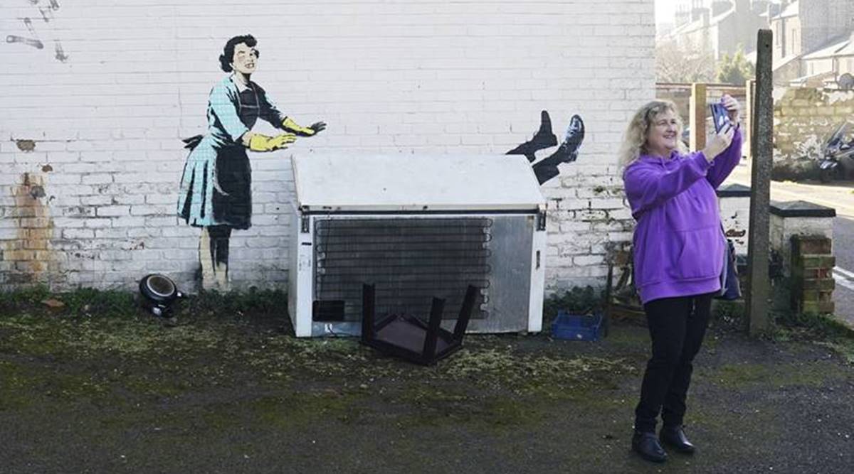 Banksy’s latest work, ‘Valentine’s Day Mascara’, restored by UK ...