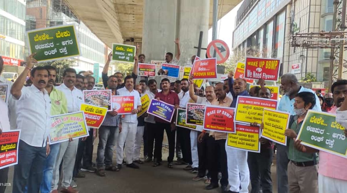 Karnataka: Congress protests against delay in Ejipura Kendriya Sadan ...