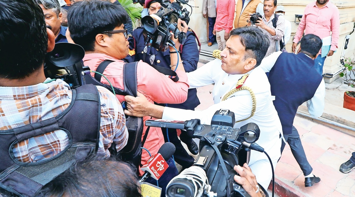 UP Assembly security staff manhandle mediapersons | Lucknow News - The ...