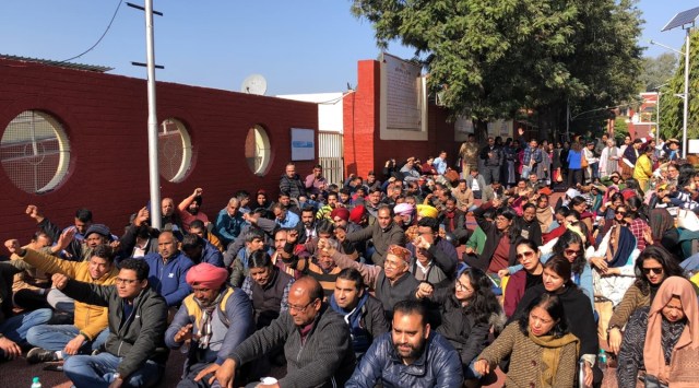 Teaching and non-teaching staff of 7 colleges start week-long strike ...