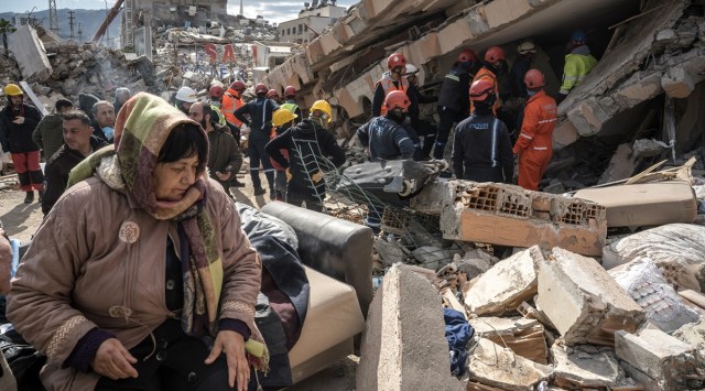 Grieving Turks and Syrians abroad rally to help quake victims in their ... Grieving Turks and Syrians abroad rally to help quake victims in their ...