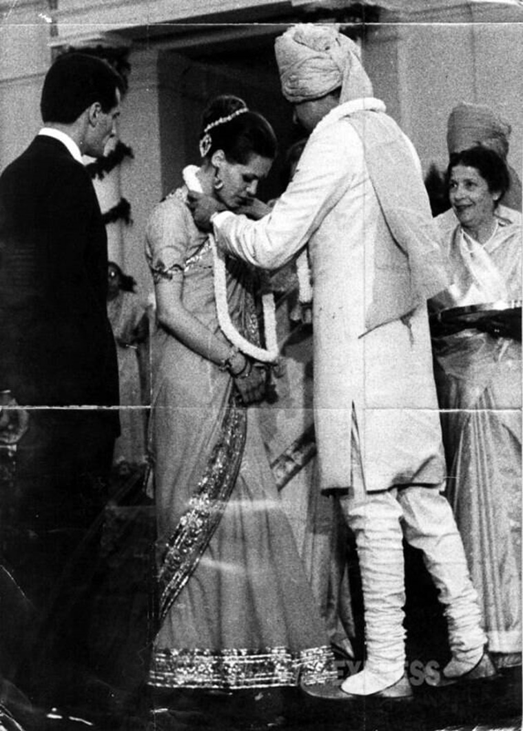 Sonia Gandhi marriage, early life, entry into politics