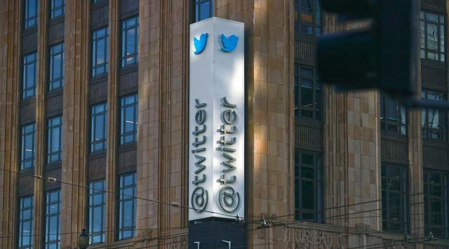 Twitter scrambles to fix meltdown as many unable to tweet | Technology ...